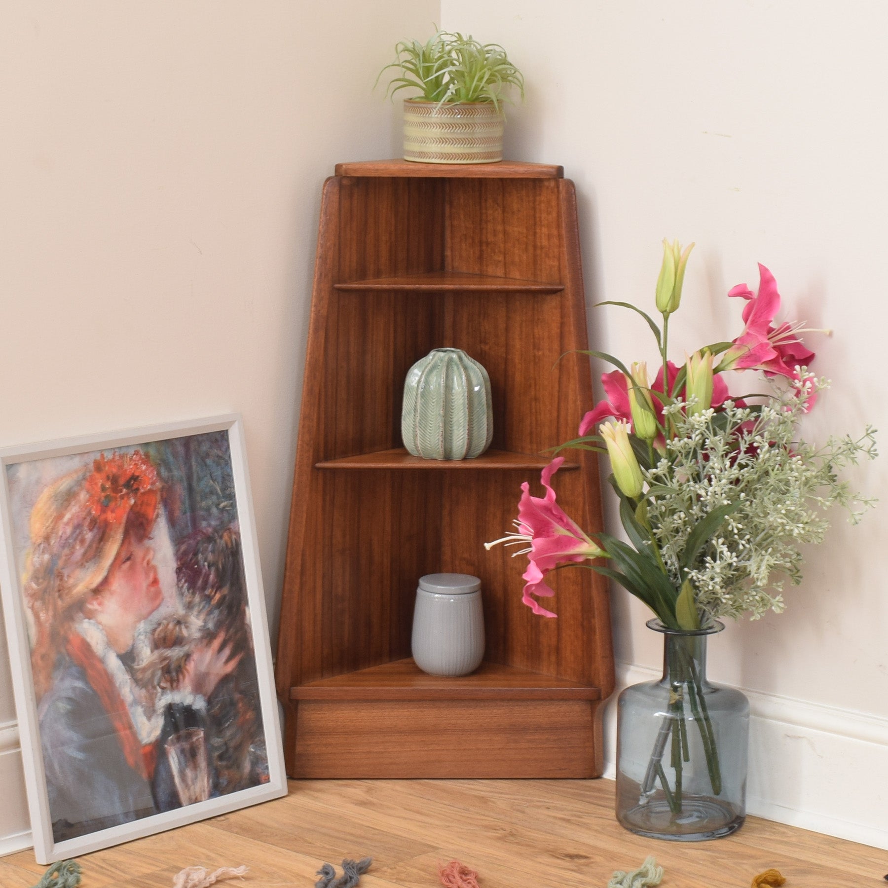 Small Mahogany Corner Unit – Betel Restored Furniture