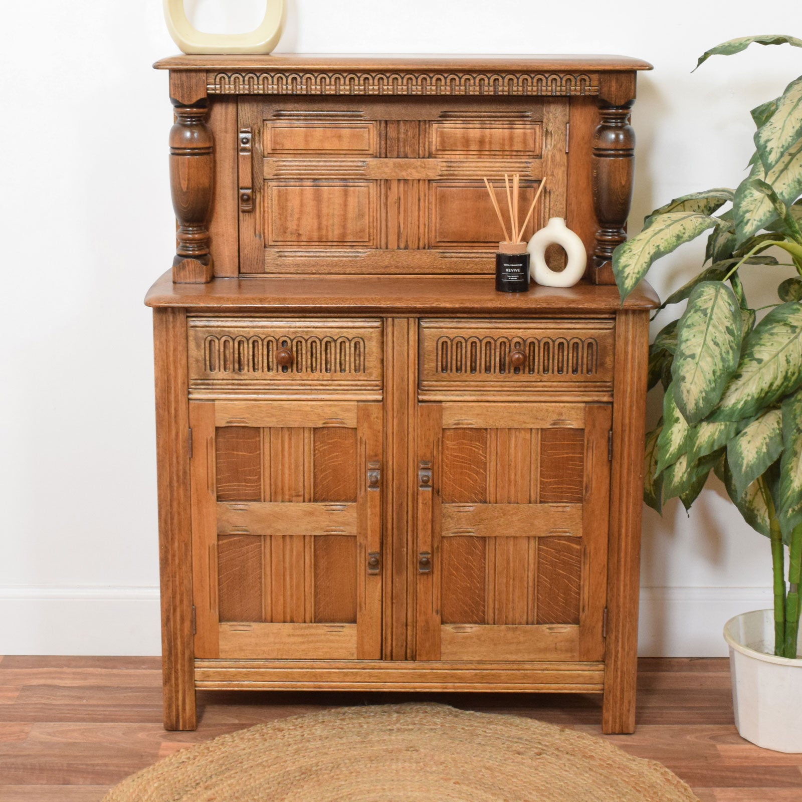 Priory Oak Court Cabinet – Betel Restored Furniture