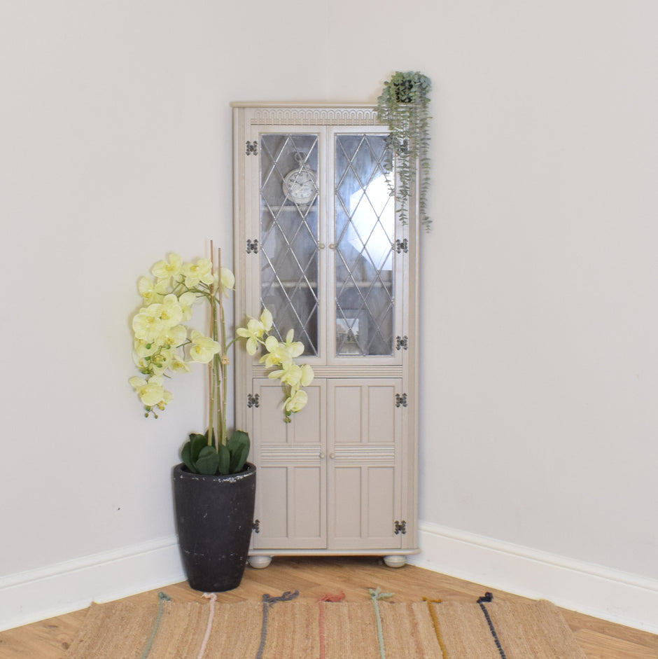 Painted Furniture – Betel Restored Furniture