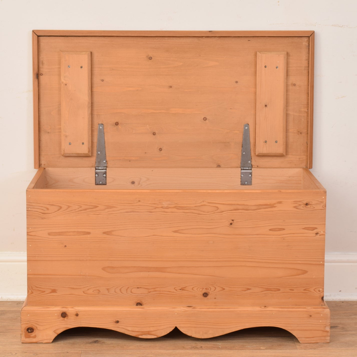 Pine Blanket Box – Betel Restored Furniture
